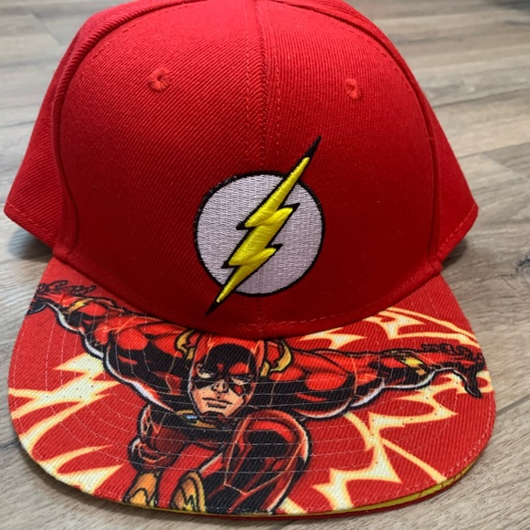 DC Comics | Accessories | Nwot The Flash Snapback Hat | Poshmark
